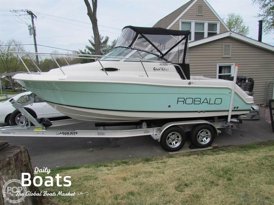 2004 Robalo R225 for sale. View price, photos and Buy 2004 Robalo R225 ...