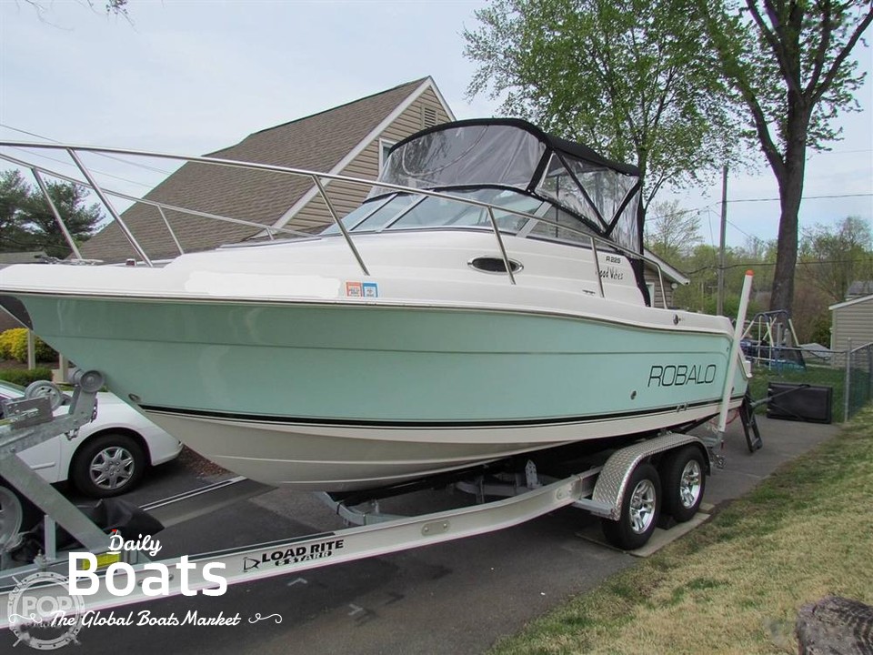 2004 Robalo R225 for sale. View price, photos and Buy 2004 Robalo R225 ...
