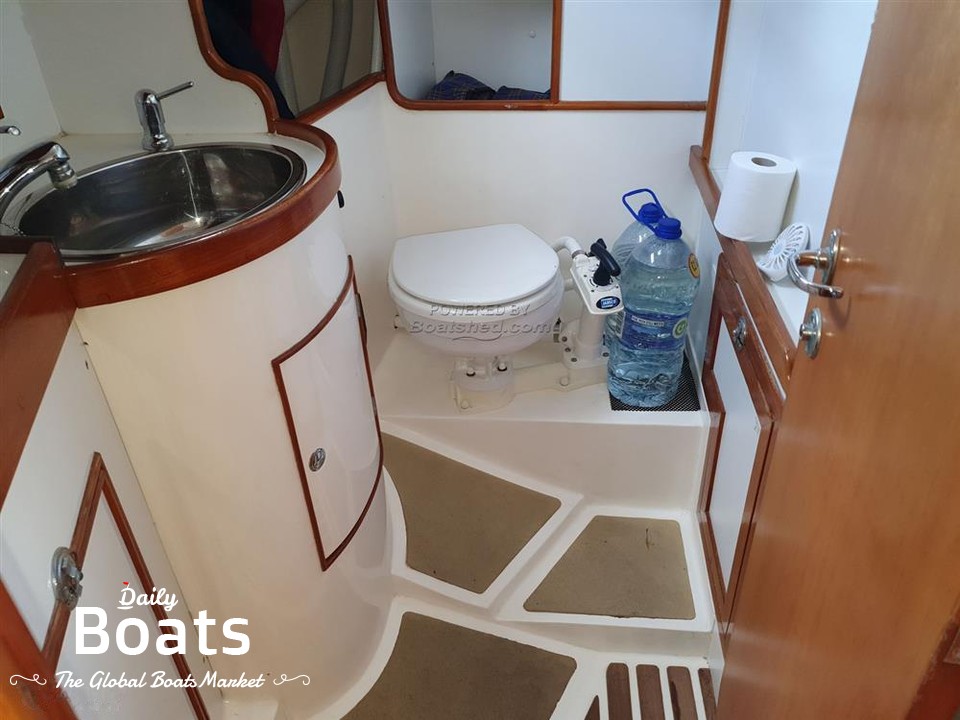 1997 Victoria 38 for sale. View price, photos and Buy 1997 Victoria 38 ...