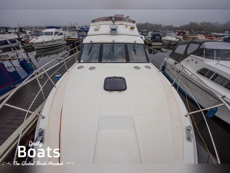 1989 Broom Ocean 40 for sale. View price, photos and Buy 1989 Broom ...