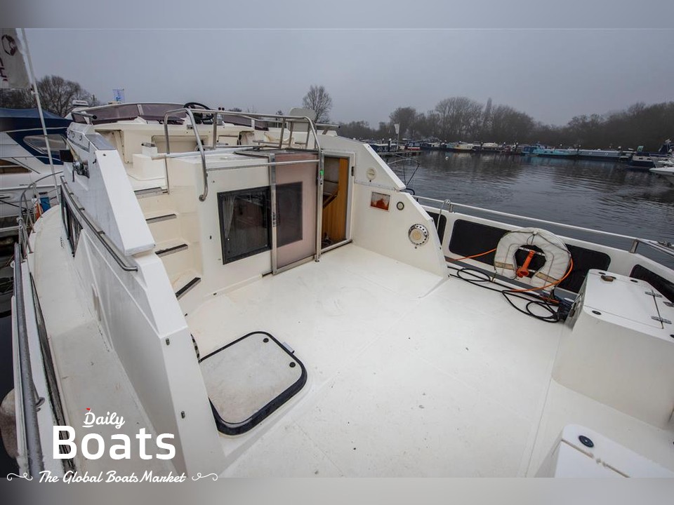 1989 Broom Ocean 40 for sale. View price, photos and Buy 1989 Broom ...