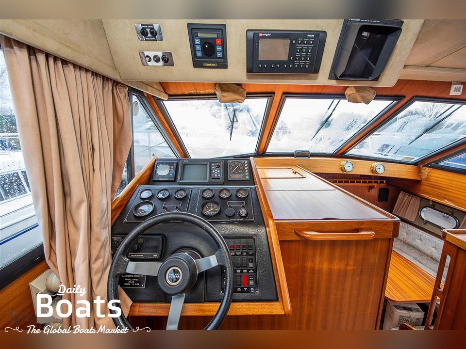 1989 Broom Ocean 40 for sale. View price, photos and Buy 1989 Broom ...