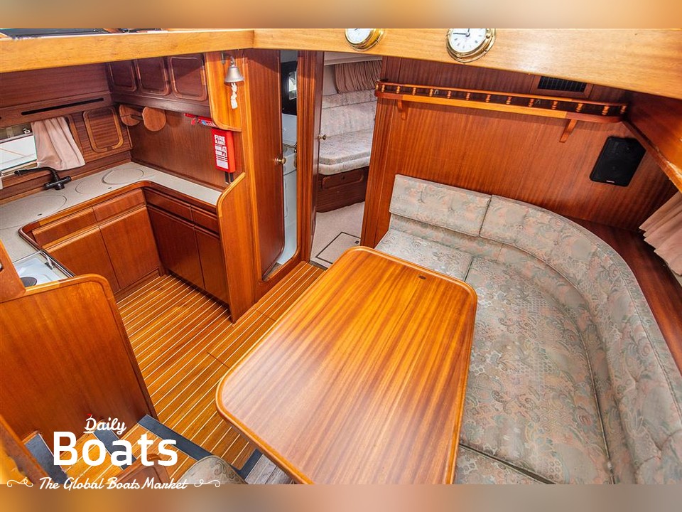 1989 Broom Ocean 40 for sale. View price, photos and Buy 1989 Broom ...