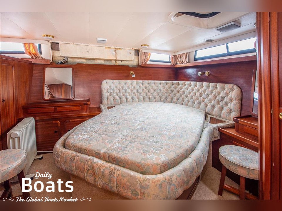 1989 Broom Ocean 40 for sale. View price, photos and Buy 1989 Broom ...