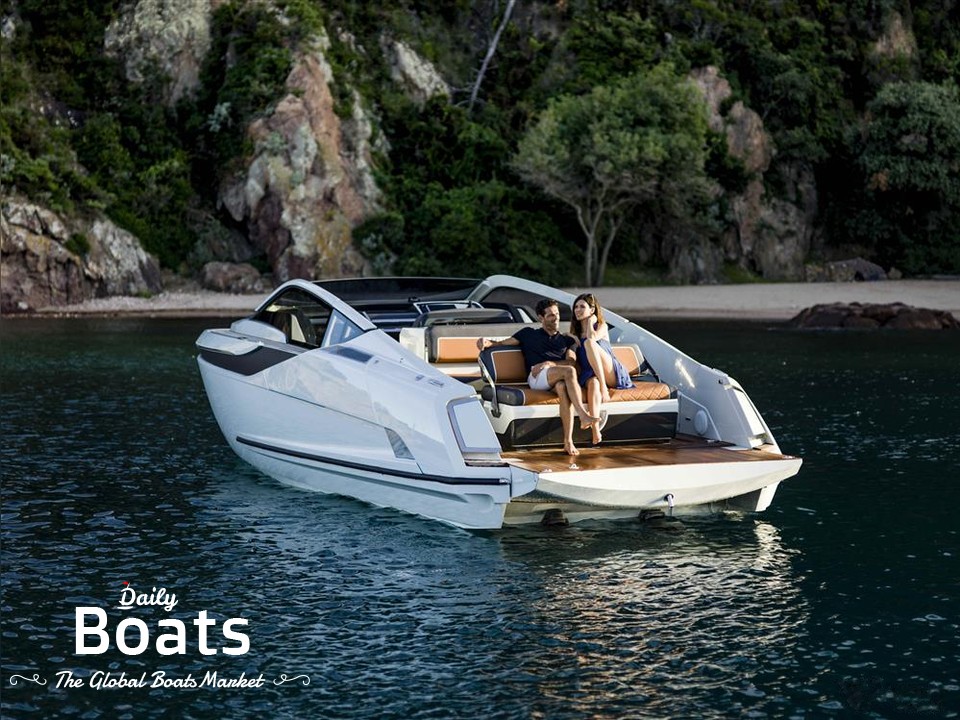 2021 Fairline 33 for sale. View price, photos and Buy 2021 Fairline 33 ...