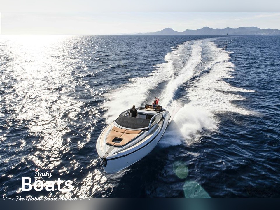 2021 Fairline 33 for sale. View price, photos and Buy 2021 Fairline 33 ...