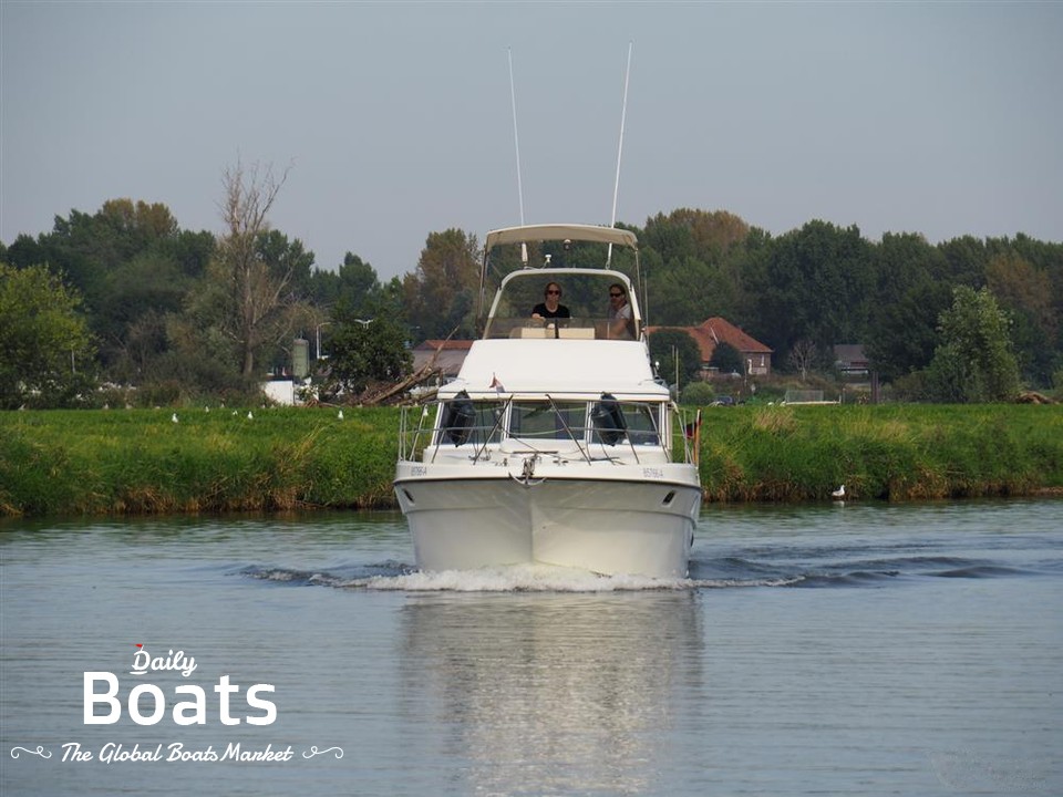 1990 Fairline 31 Corniche for sale. View price, photos and Buy 1990 ...
