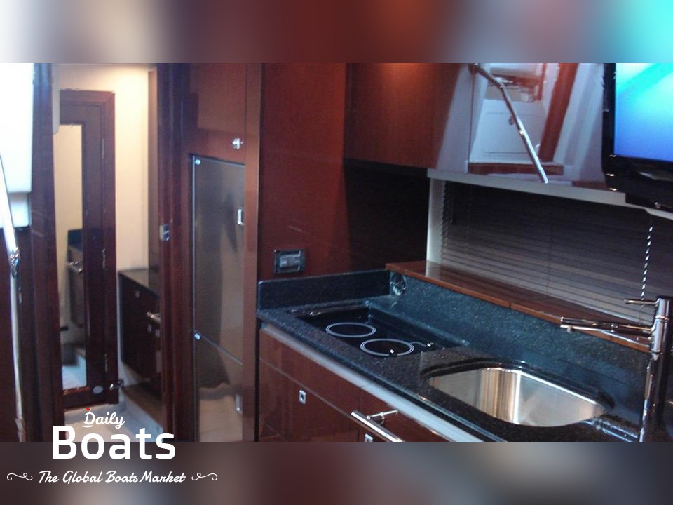 2010 Sea Ray Boats 470 Sundancer for sale. View price, photos and Buy ...