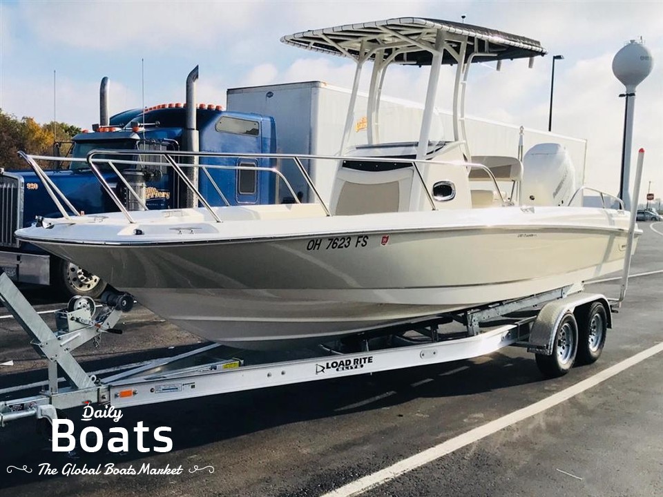 2017 Boston Whaler Boats 240 Dauntless for sale. View price, photos and ...
