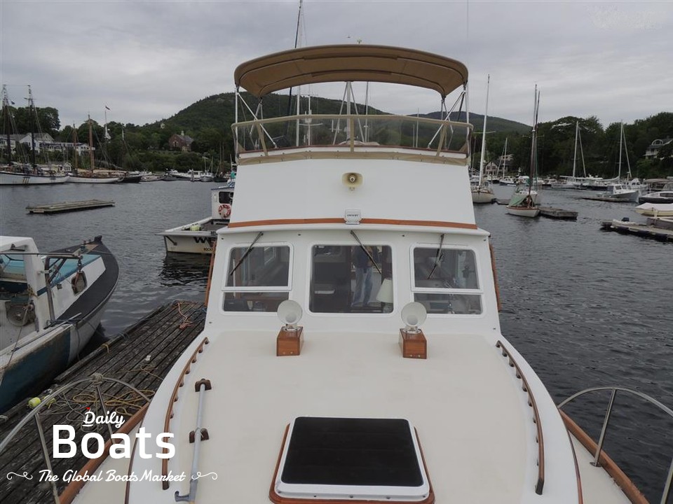 1990 Holland 38 Flybridge for sale. View price, photos and Buy 1990 ...