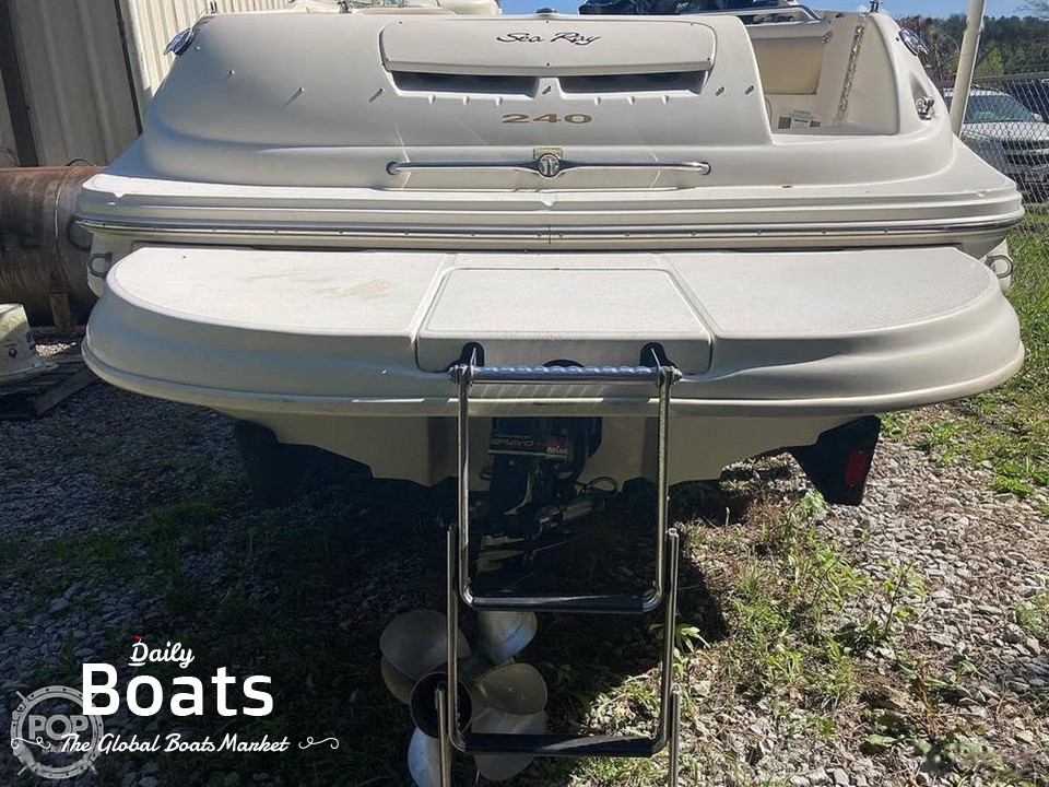 2000 Sea Ray Boats 240 Sundeck for sale. View price, photos and Buy ...