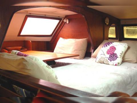 1993 Prout 33 Cs for sale. View price, photos and Buy 1993 Prout 33 Cs ...