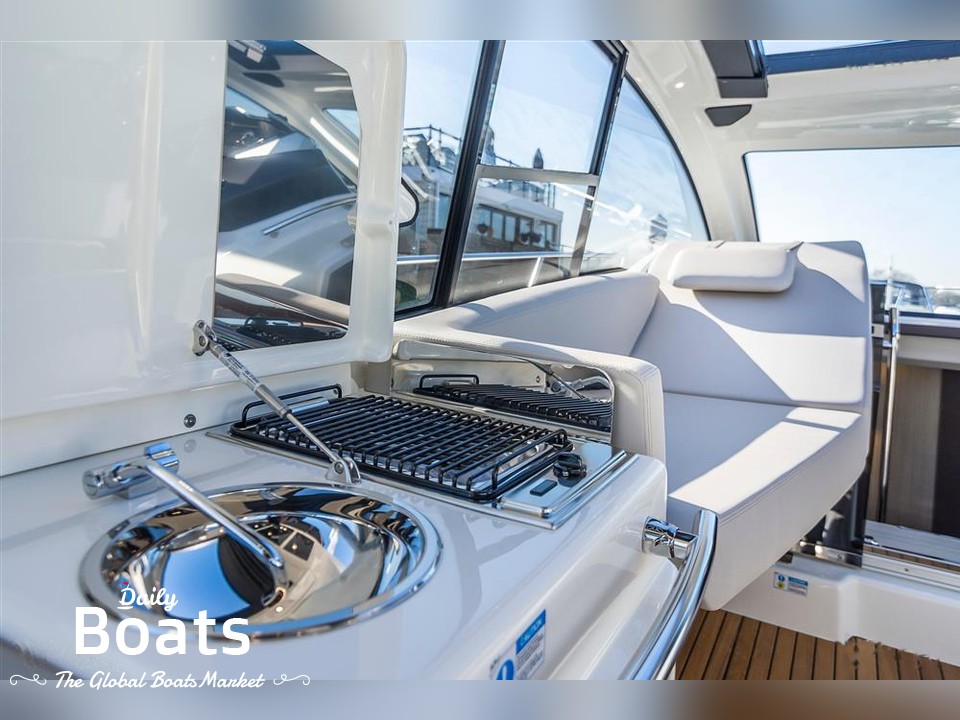 2021 Cranchi M44 for sale. View price, photos and Buy 2021 Cranchi M44 ...