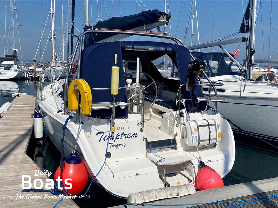 2004 Hunter Legend 36 for sale. View price, photos and Buy 2004 Hunter ...