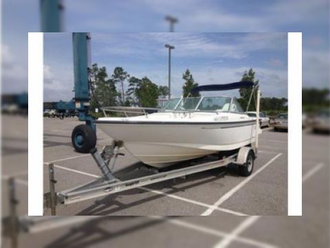 1996 Boston Whaler 17 Dauntless for sale. View price, photos and Buy ...