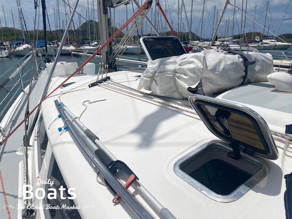 2004 Hunter 44 Ds for sale. View price, photos and Buy 2004 Hunter 44 ...