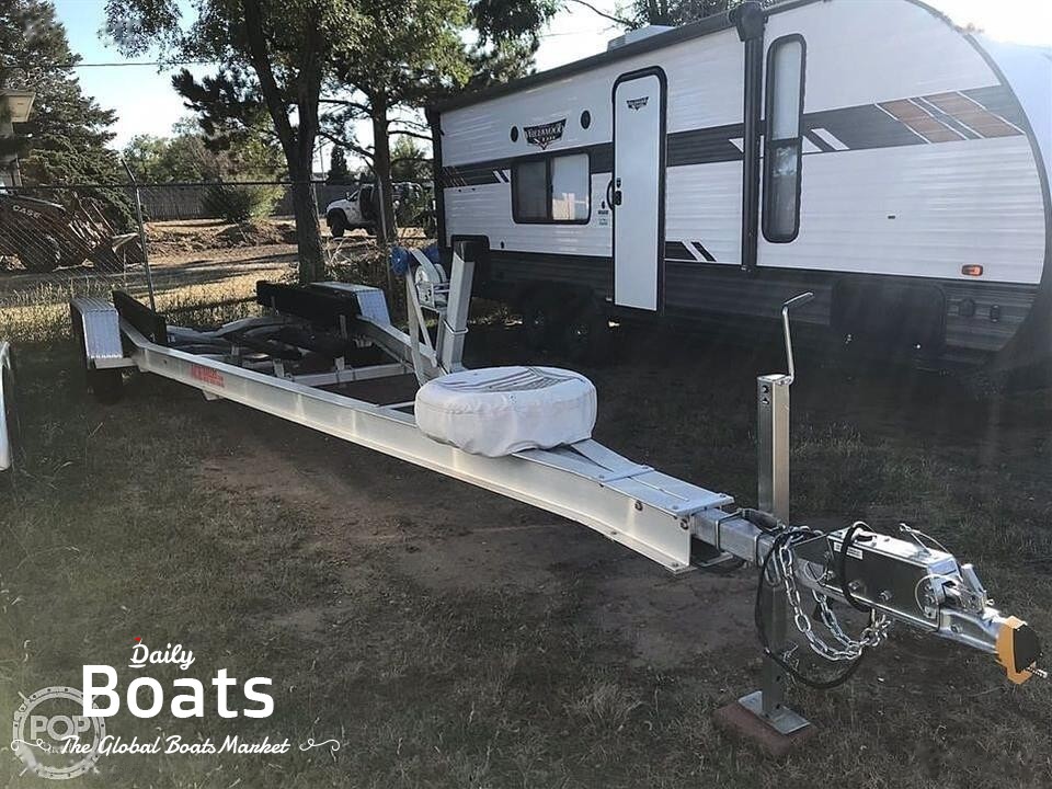 2000 Monterey 240 Explorer for sale. View price, photos and Buy 2000 ...