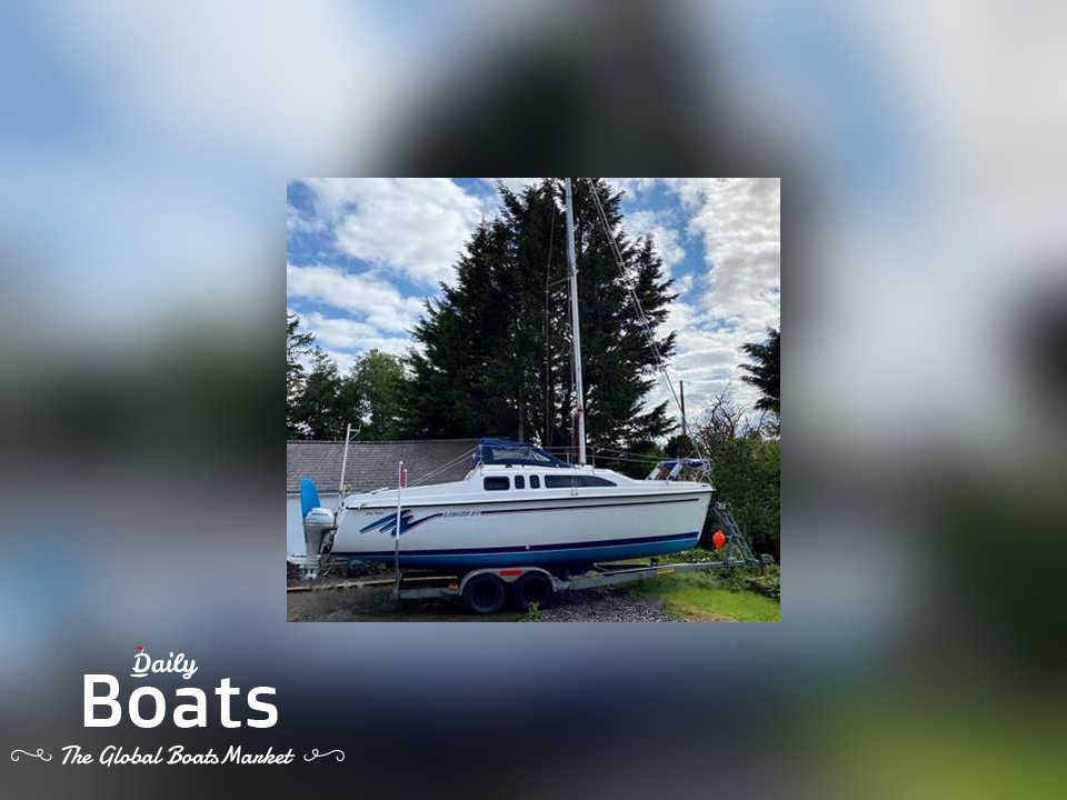1996 Hunter Legend 26 for sale. View price, photos and Buy 1996 Hunter ...