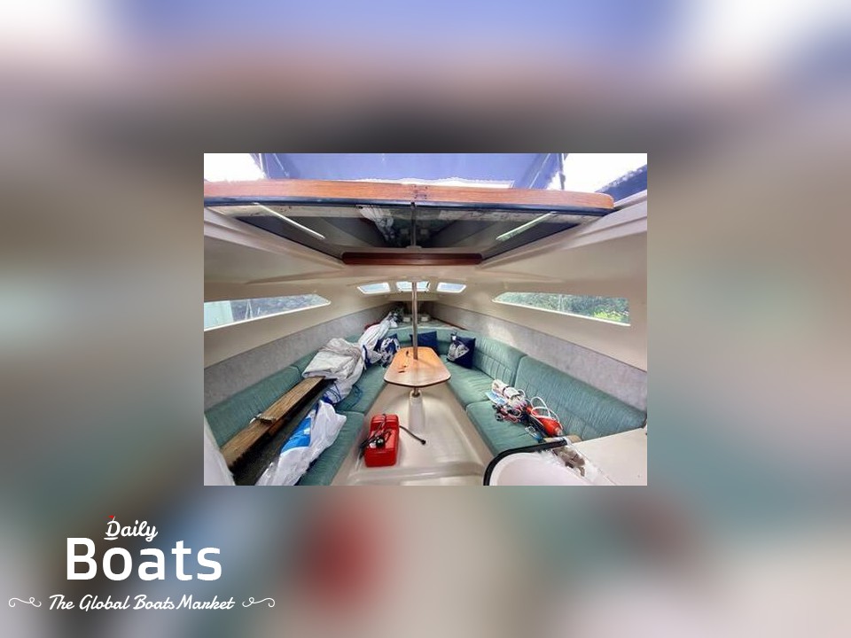 1996 Hunter Legend 26 for sale. View price, photos and Buy 1996 Hunter ...