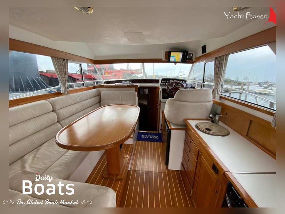 2004 Riviera Flybridge for sale. View price, photos and Buy 2004 ...