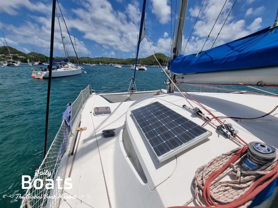 1994 Fountaine Pajot Athena 38 for sale. View price, photos and Buy ...