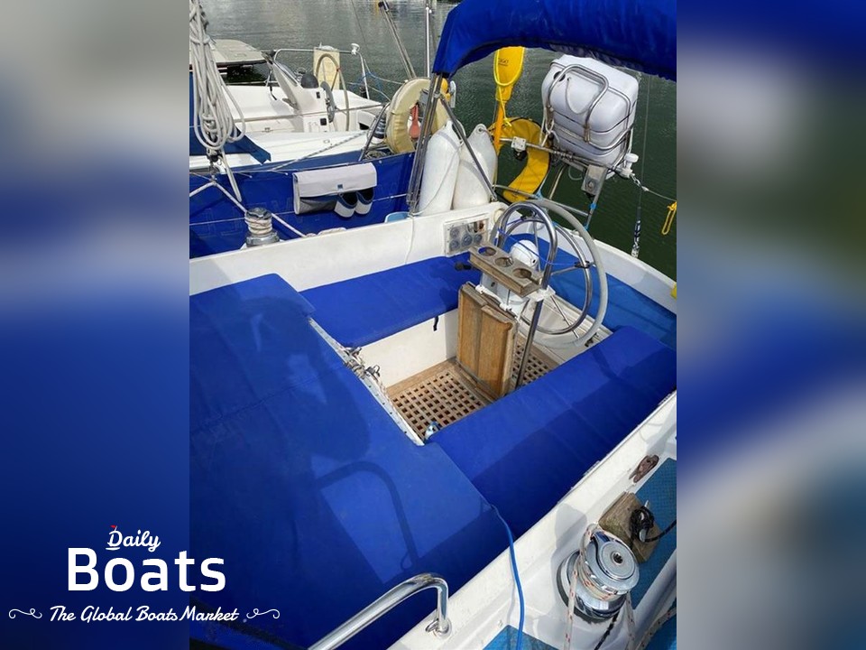 1980 Westerly Discus 33 for sale. View price, photos and Buy 1980 ...