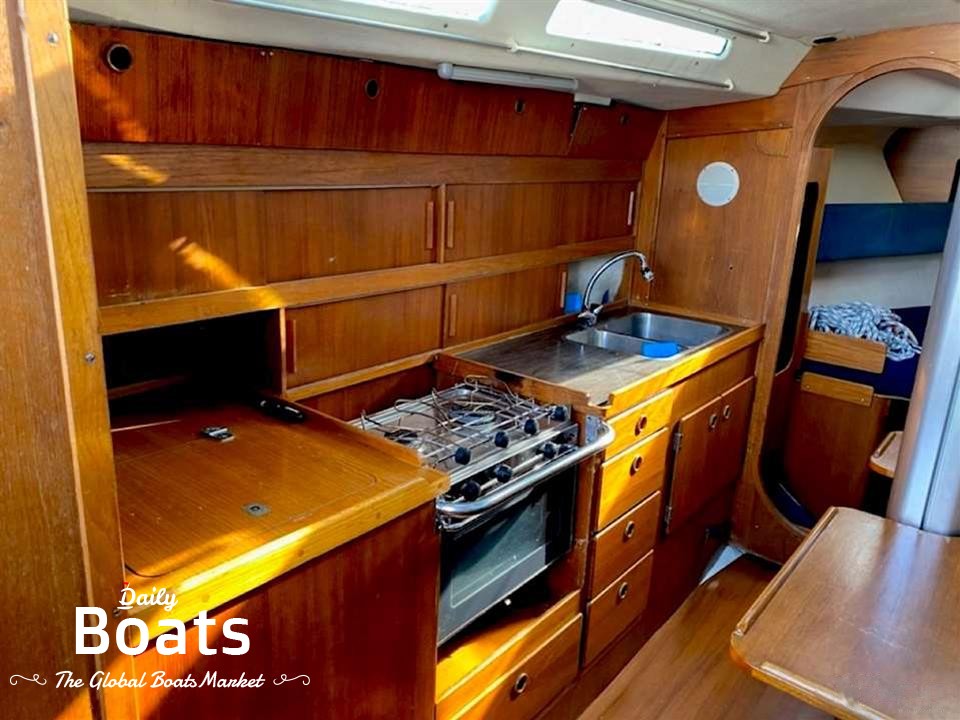 1980 Maxi Yachts 108 for sale. View price, photos and Buy 1980 Maxi ...