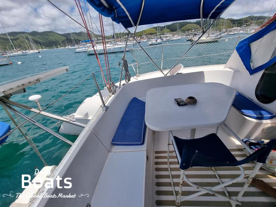 1994 Fountaine Pajot Athena 38 for sale. View price, photos and Buy ...