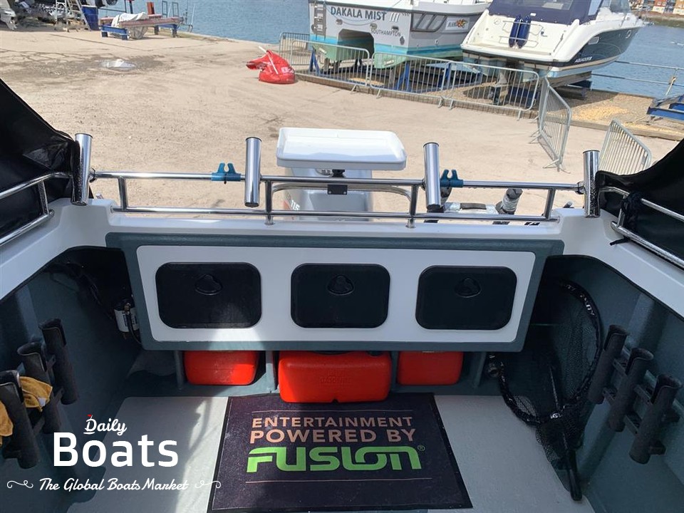 2001 Raider 18 Fisherman for sale. View price, photos and Buy 2001 ...