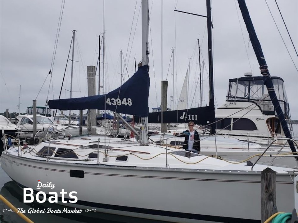 Hunter Legend 35.5 for sale. View price, photos and Buy Hunter Legend ...