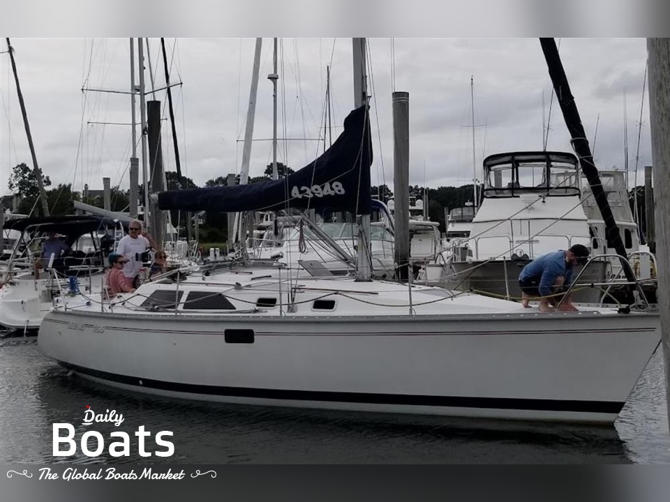1993 Hunter Legend 35.5 for sale. View price, photos and Buy 1993 ...