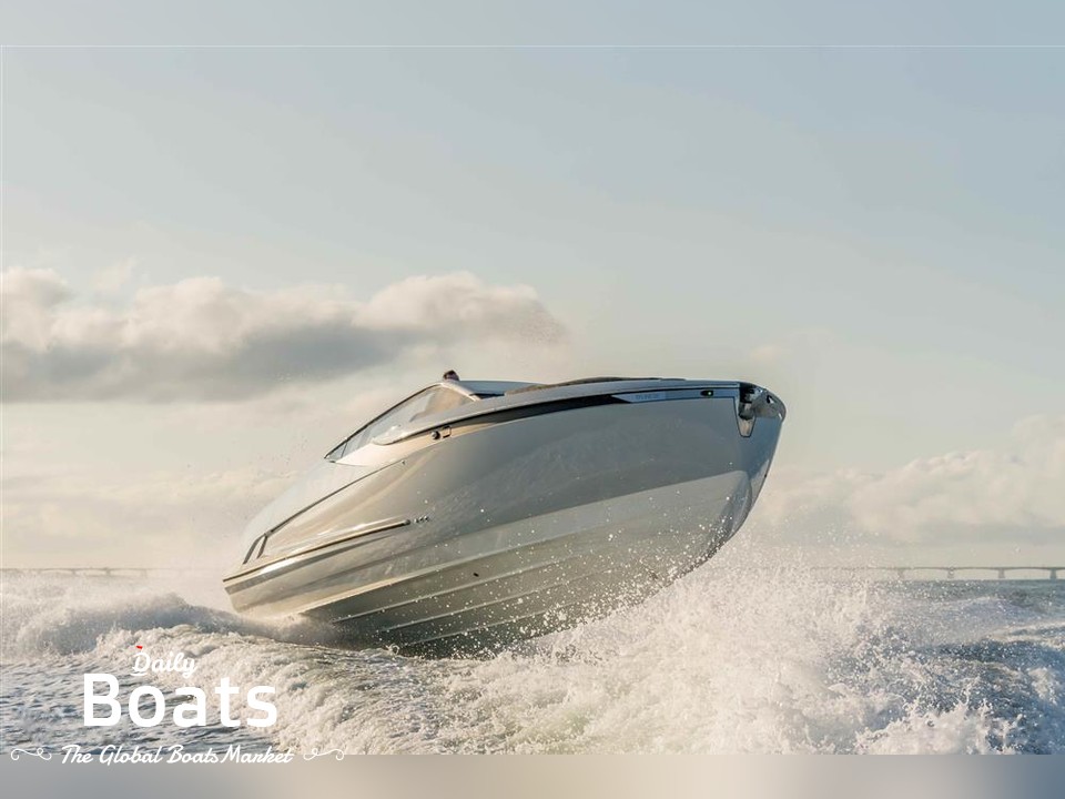 2021 Fairline F//Line 33 Outboard for sale. View price, photos and Buy ...