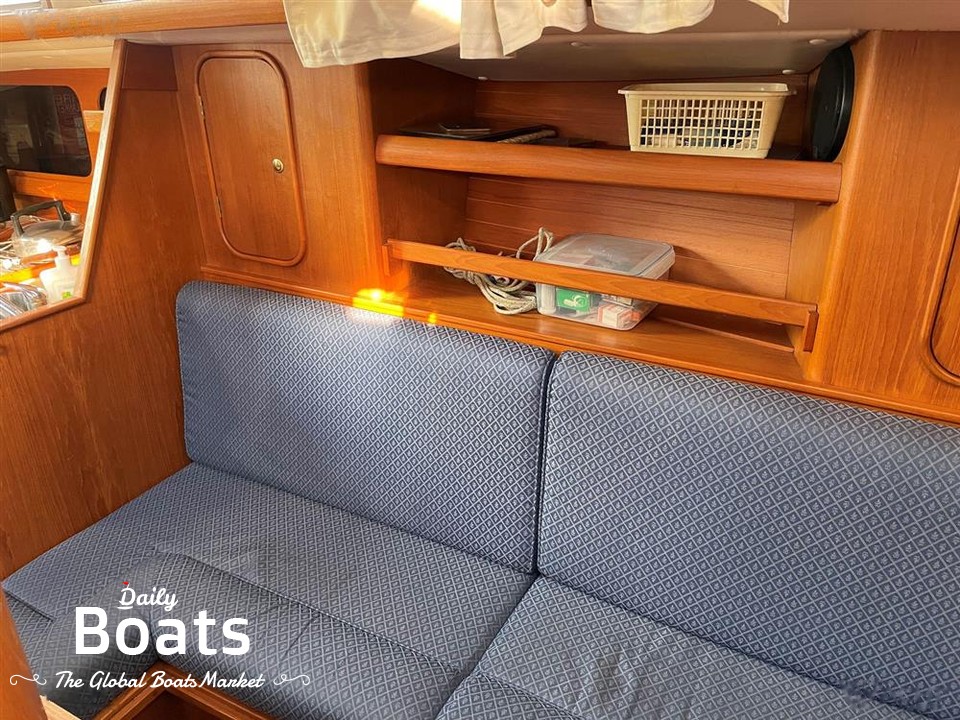 2000 Westerly Ocean 33 for sale. View price, photos and Buy 2000 ...