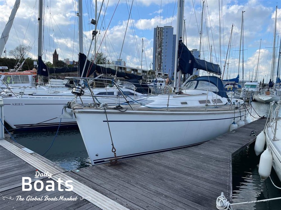 2000 Westerly Ocean 33 for sale. View price, photos and Buy 2000 ...