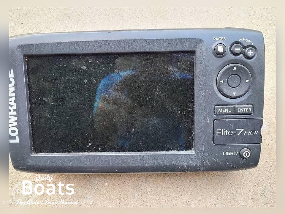 2004 Pro-Line 26 Walkaround for sale. View price, photos and Buy 2004 ...