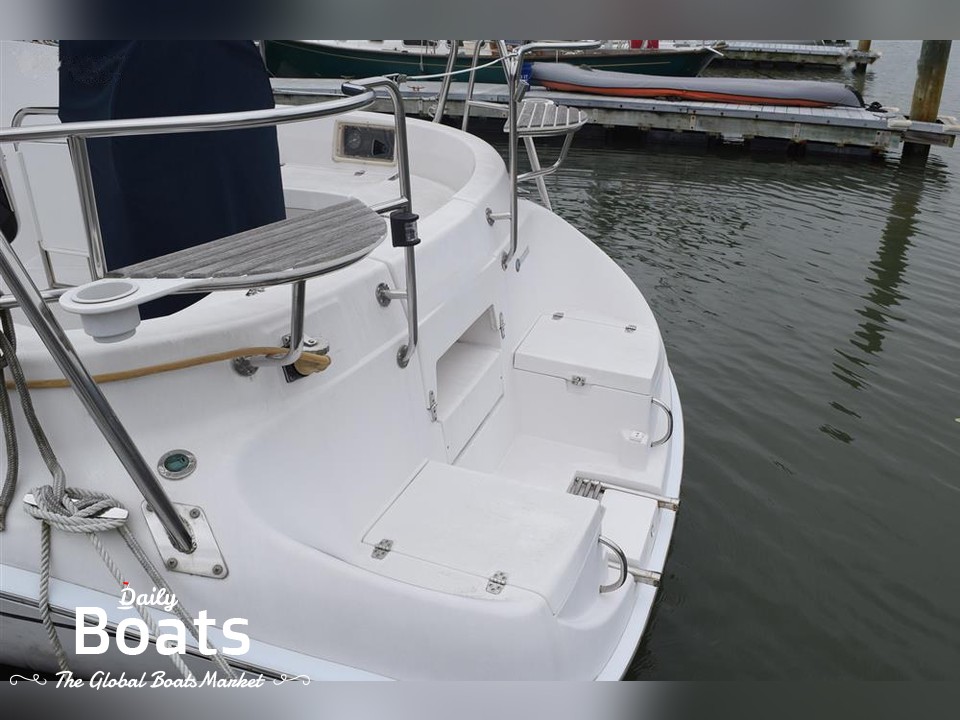 2002 Hunter 326 for sale. View price, photos and Buy 2002 Hunter 326 ...