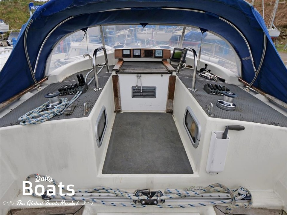 1989 Westerly Falcon 35 for sale. View price, photos and Buy 1989 ...