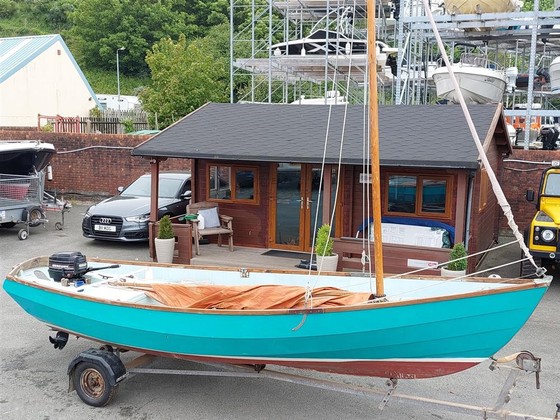 Dinghy boats - Boat types - Daily Boats