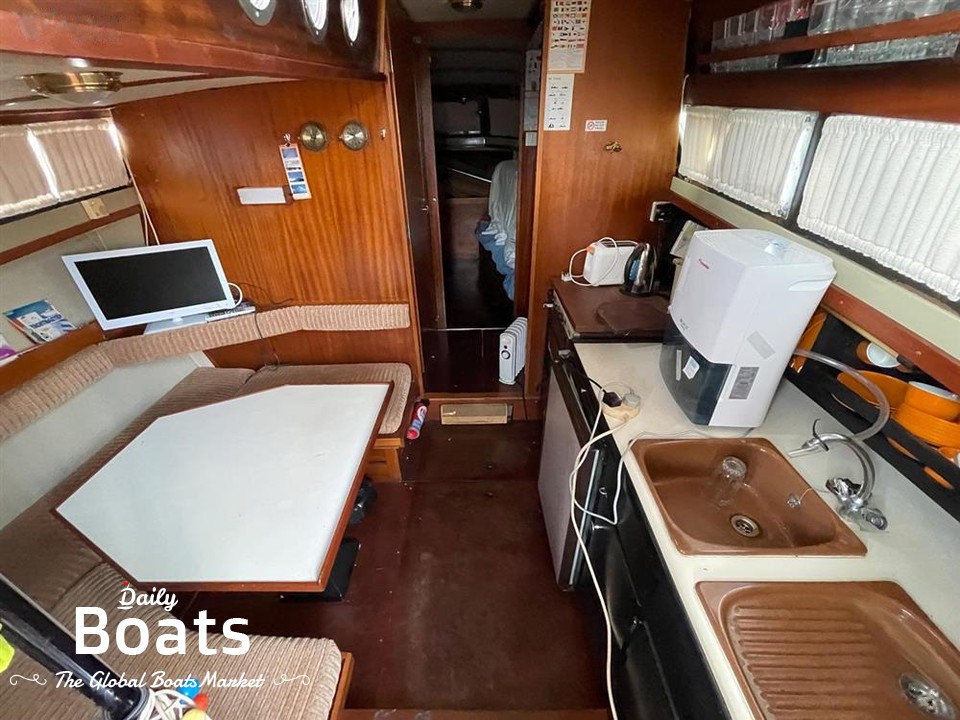 1973 Coronet 32 Oceanfarer for sale. View price, photos and Buy 1973 ...