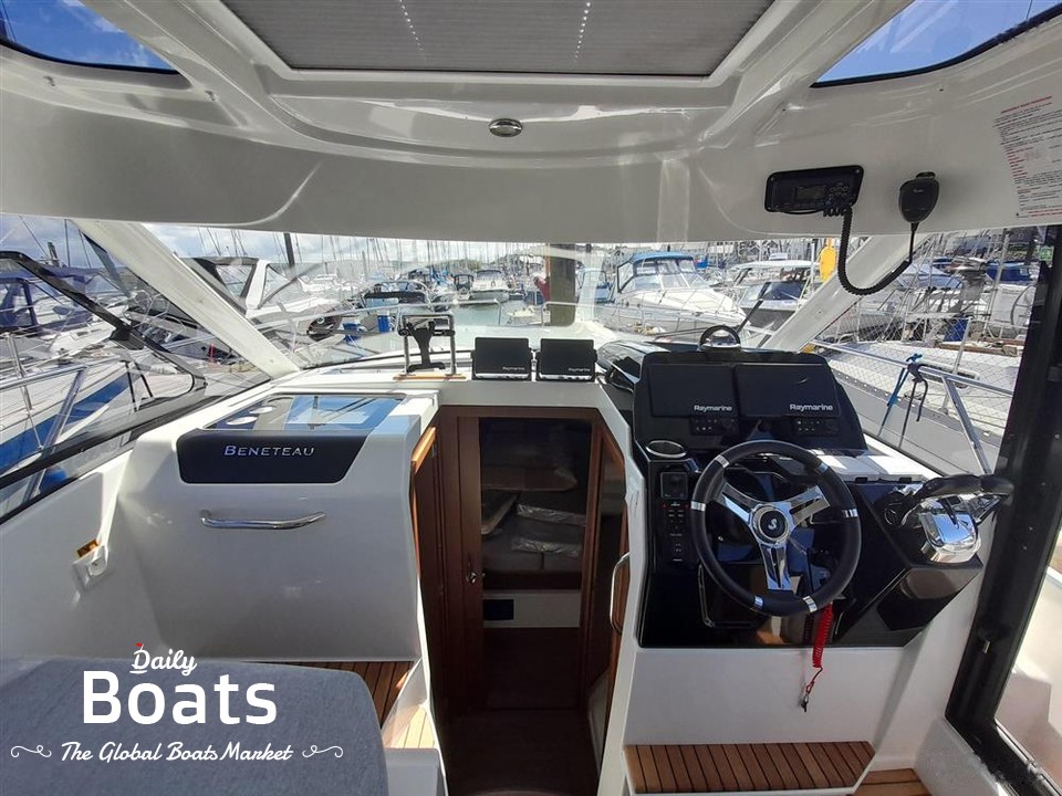 2020 Bénéteau Boats Antares 9 for sale. View price, photos and Buy 2020 ...