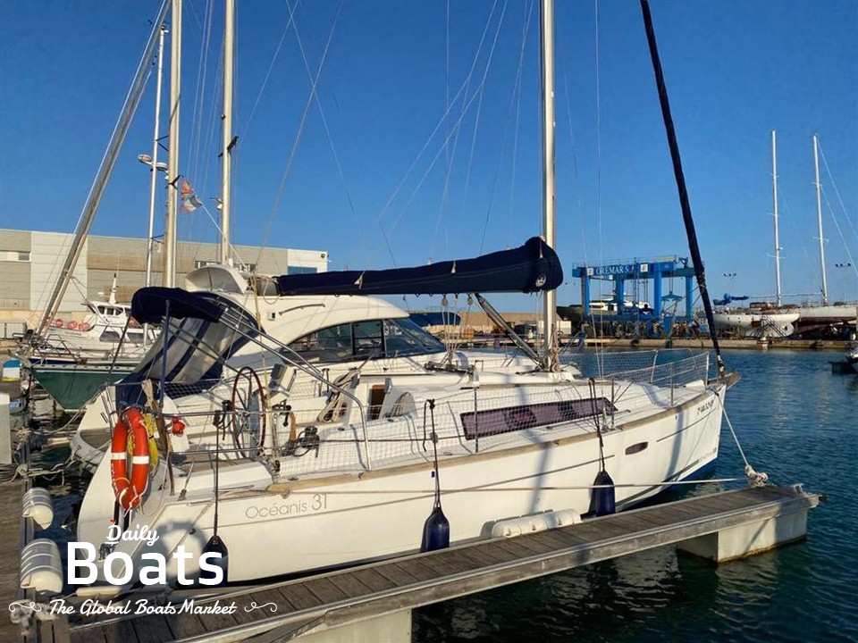 2009 Bénéteau Boats Oceanis 31 for sale. View price, photos and Buy ...