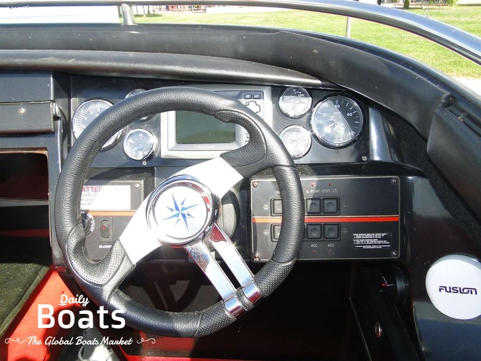 1990 Larson Boats 762 Senza Spectre for sale. View price, photos and ...