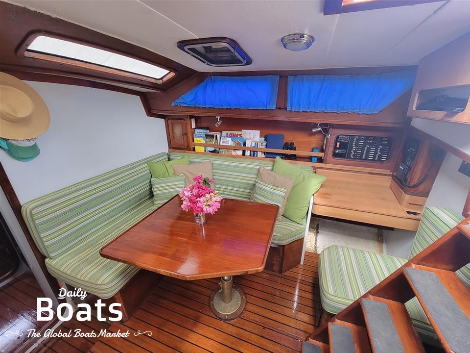 1982 Gulfstar 40 Center Cockpit for sale. View price, photos and Buy ...