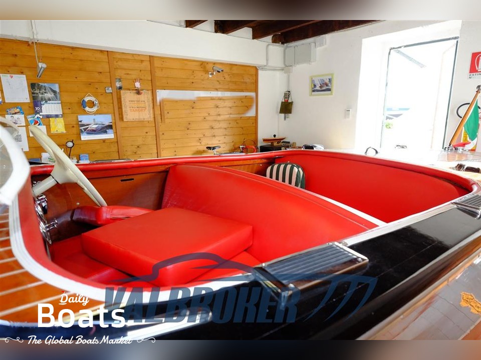 1950 Chris-Craft 17 De Luxe Runabout for sale. View price, photos and ...