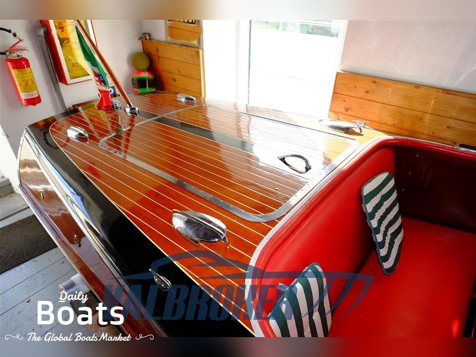 1950 Chris-Craft 17 De Luxe Runabout for sale. View price, photos and ...