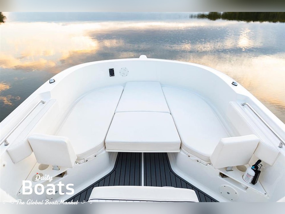 2021 Bayliner Boats 22 Cc for sale. View price, photos and Buy 2021 ...