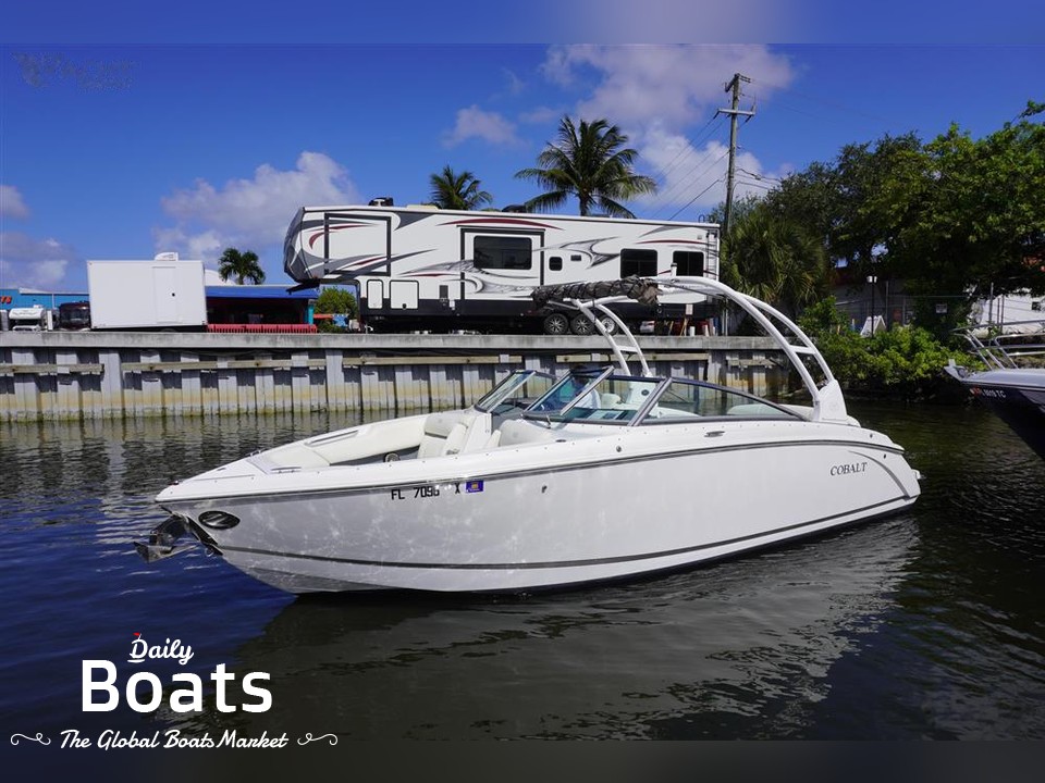 2015 Cobalt Boats R5 for sale. View price, photos and Buy 2015 Cobalt ...