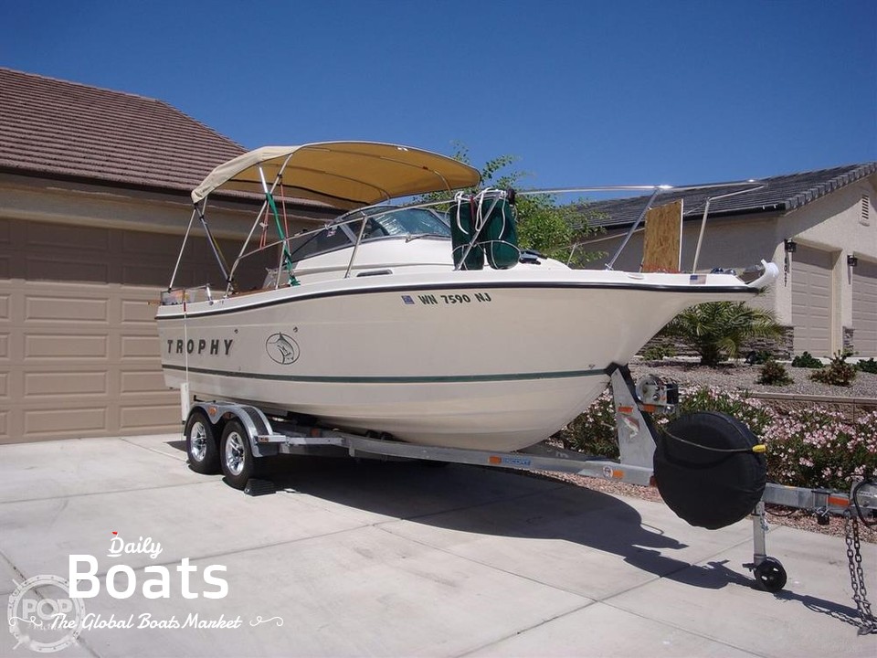 2001 Trophy Boats 2052 for sale. View price, photos and Buy 2001 Trophy ...