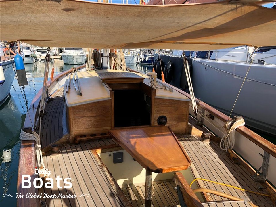 2000 Tyrell and Young of Faversham Colchester Smack 8.9 for sale. View ...