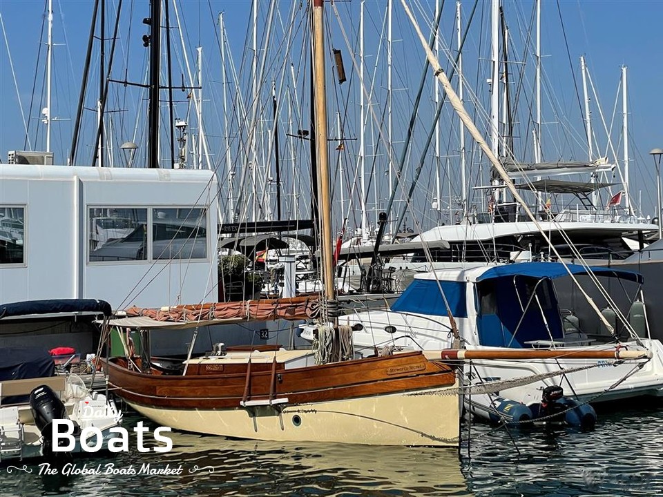 2000 Tyrell and Young of Faversham Colchester Smack 8.9 for sale. View ...